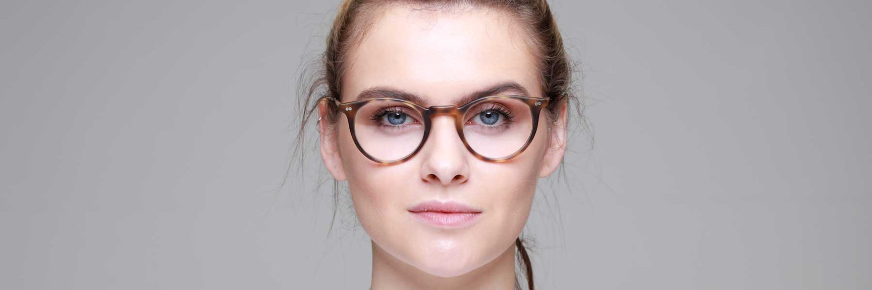 Best Glasses For Triangular Faces 2025 | Banton Frameworks