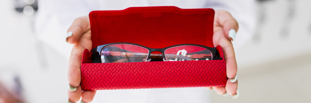 How to Store Your Glasses Properly to Avoid Damage – Banton Frameworks